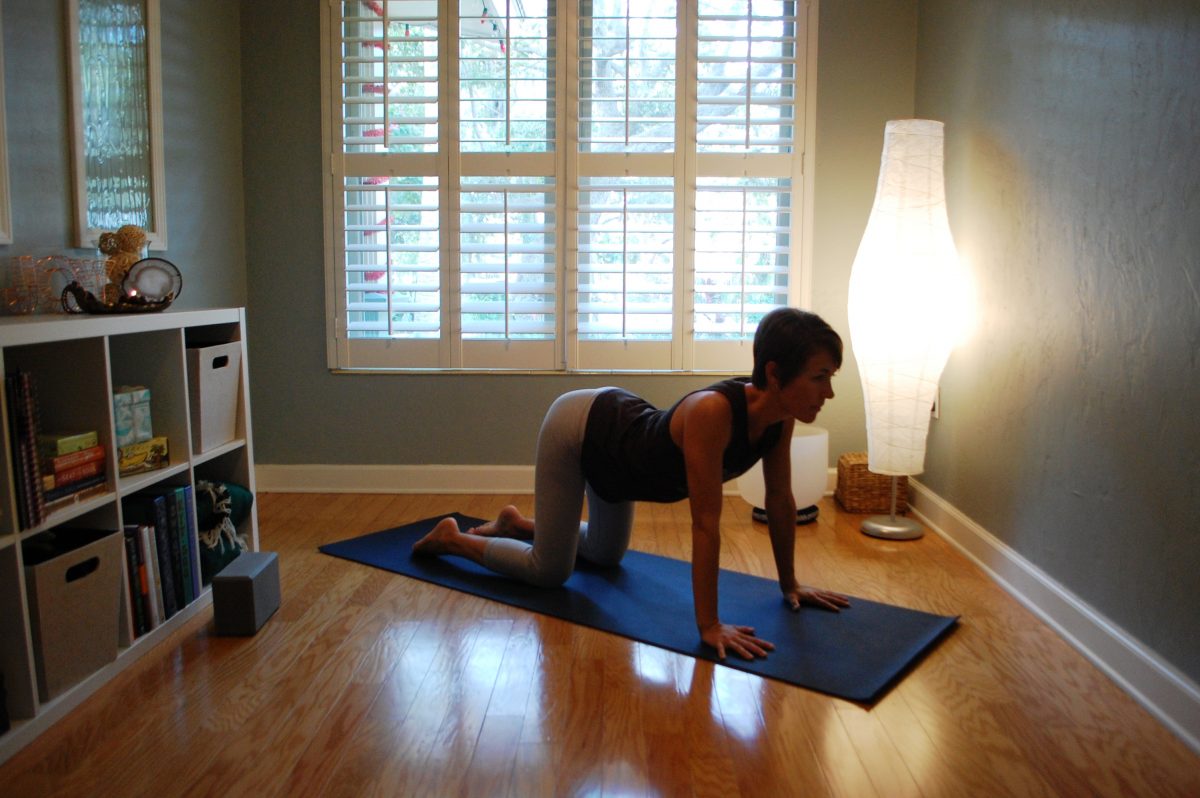 STRETCH THE SIDE BODY AND PREPARE FOR TWISTING POSES - Swagtail