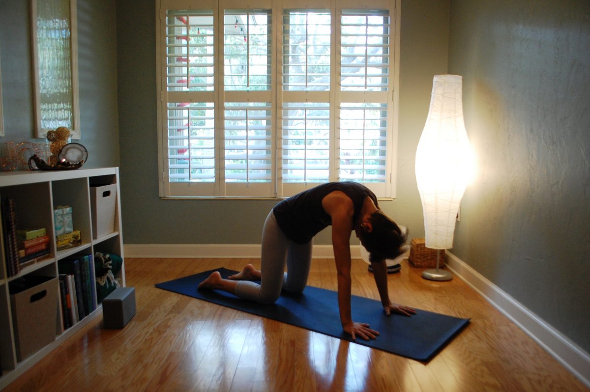 STRETCH THE SIDE BODY AND PREPARE FOR TWISTING POSES - Swagtail