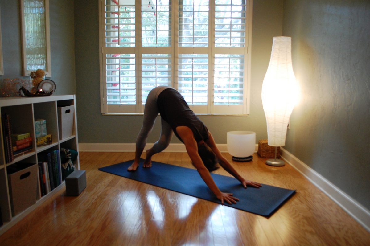 STRETCH THE SIDE BODY AND PREPARE FOR TWISTING POSES - Swagtail