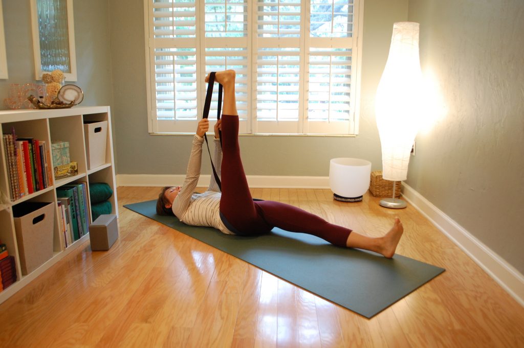 HANUMANASANA PREP: A YIN YOGA SEQUENCE FOR THE SPLITS - Swagtail