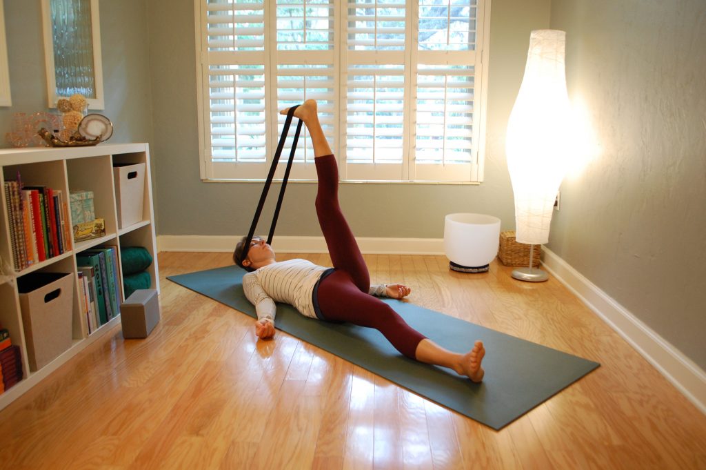 HANUMANASANA PREP: A YIN YOGA SEQUENCE FOR THE SPLITS - Swagtail